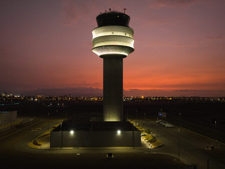 NUEVA TORRE DE CONTROL OPERARÁ DE NOCHE EN OCTUBRE - T News